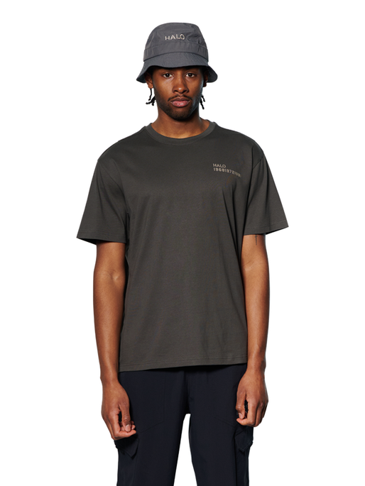 HALO HALO LOGO GRAPHIC T-SHIRT - RAVEN/RAVEN | newlinehalo.dk